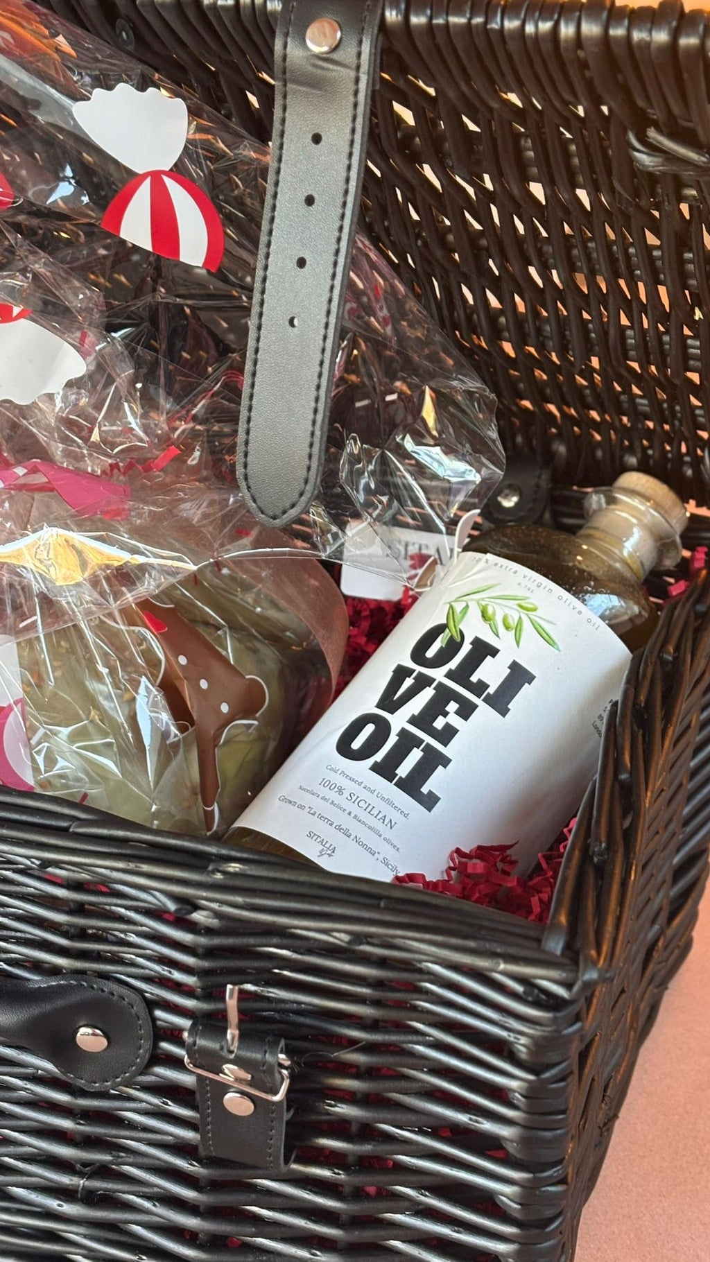 Panettone & Olive Oil Hamper – Sitalia Deli